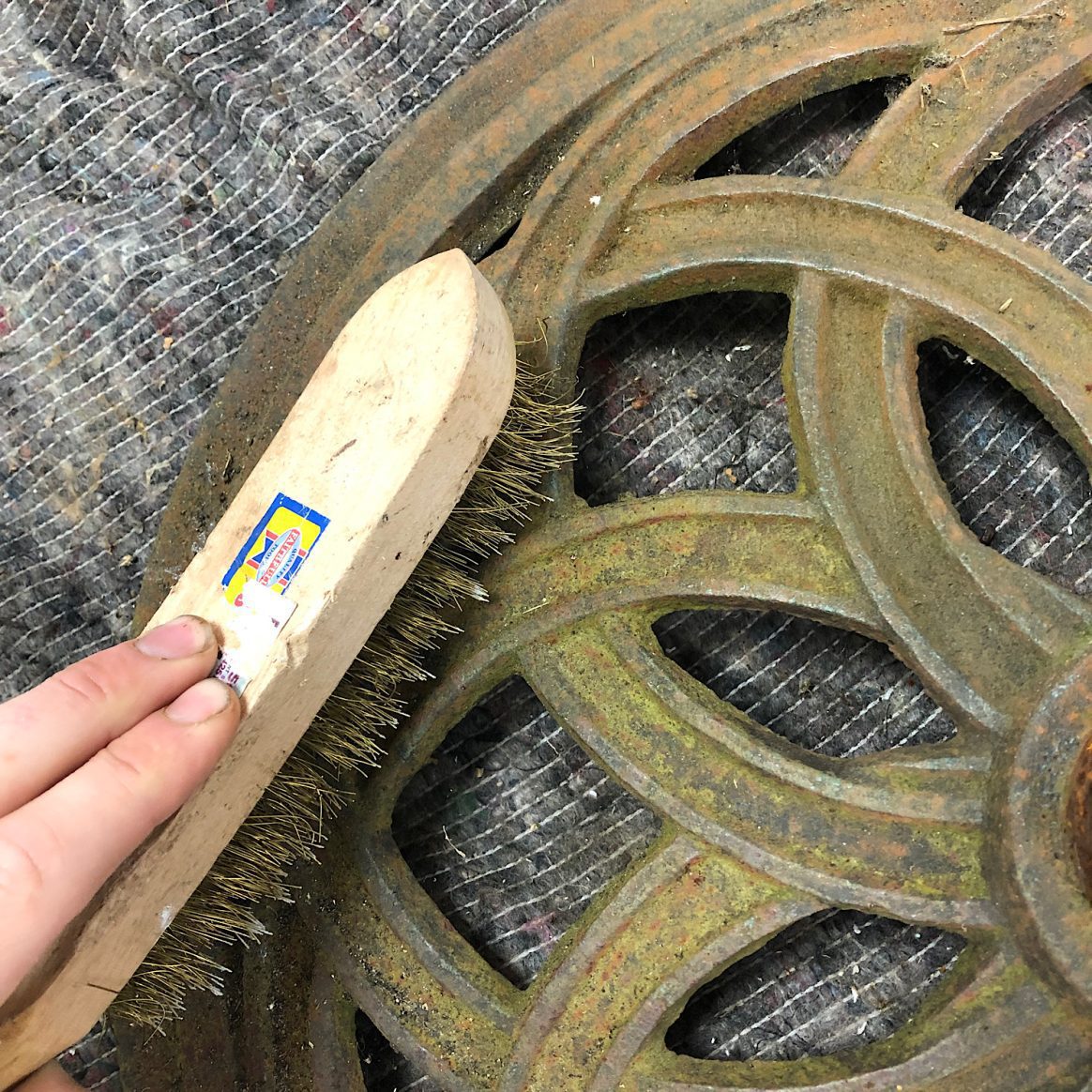 Liberon Iron Paste - For Cast & Wrought Ironwork - Priory Polishes