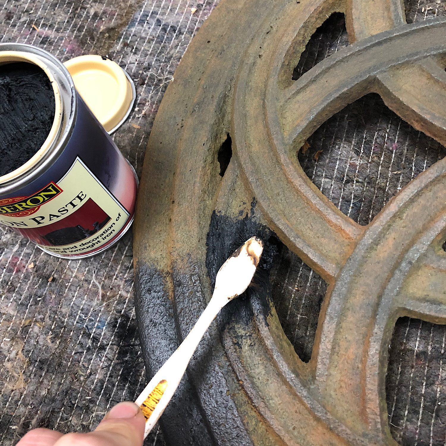 Liberon Iron Paste - For Cast & Wrought Ironwork - Priory Polishes