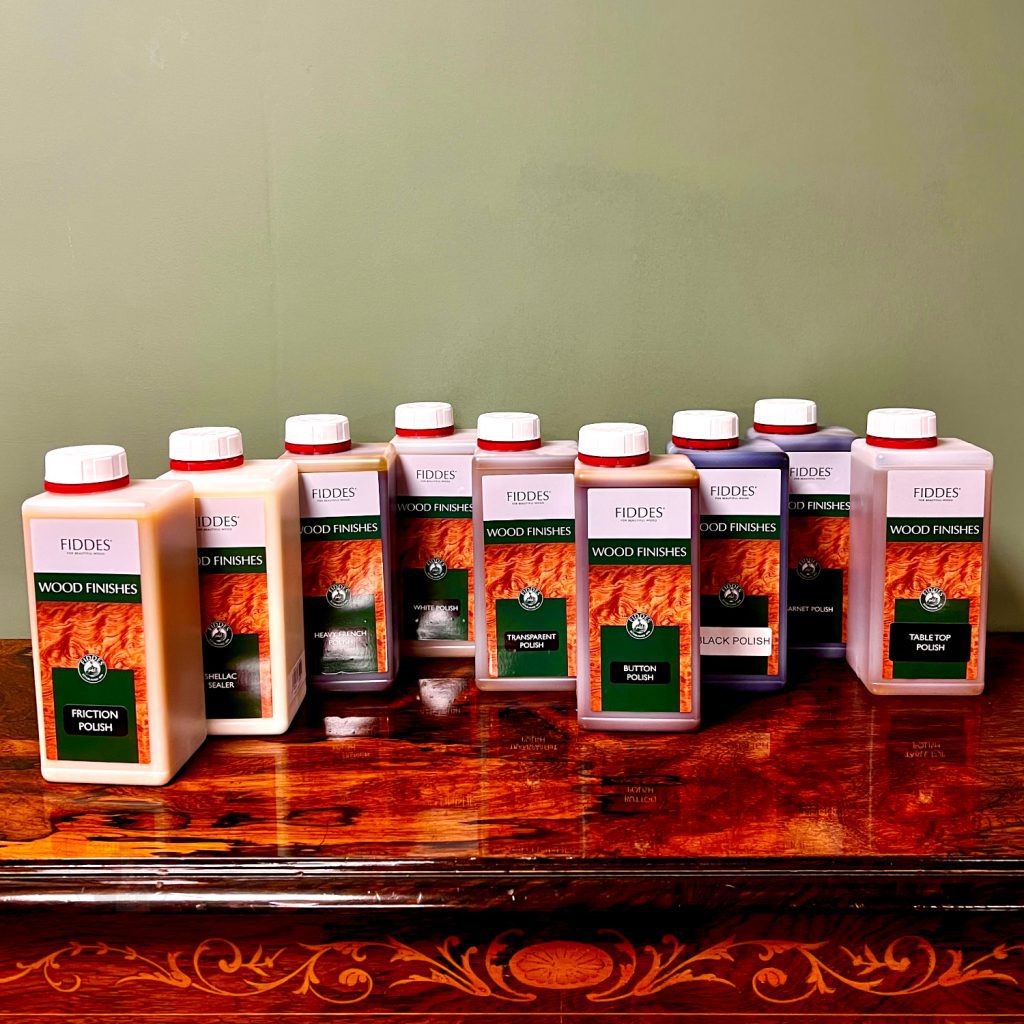 Fiddes Shellac Sealer - 1 Litre - Priory Polishes