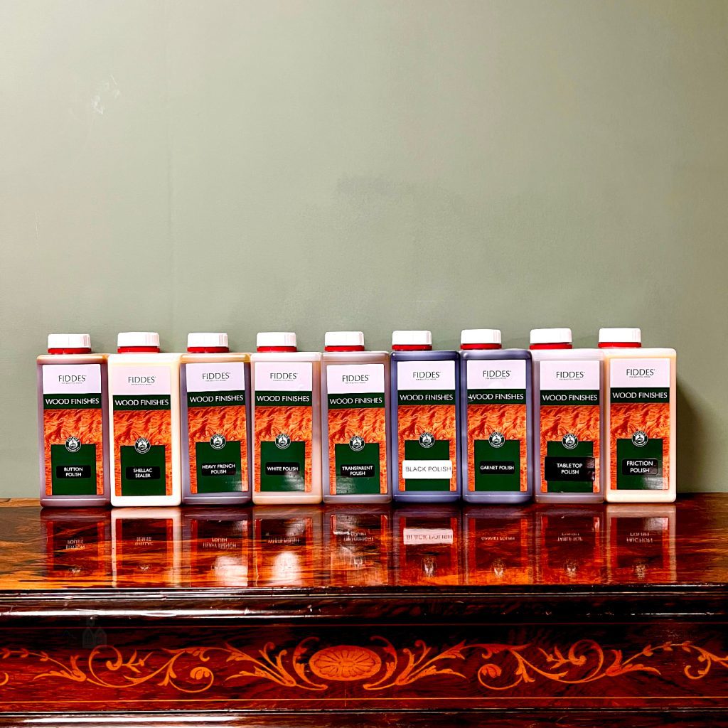 Fiddes Shellac Sealer - 1 Litre - Priory Polishes